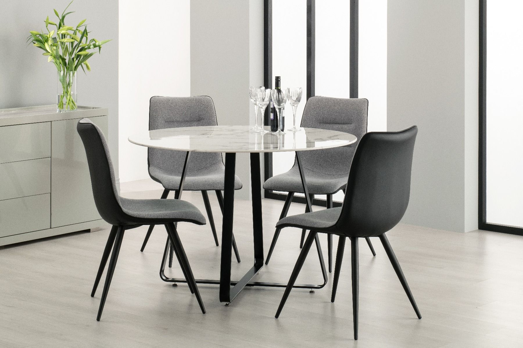 Mia Dining Table + 4 Nuna Chairs Grey – The Right Buy Store